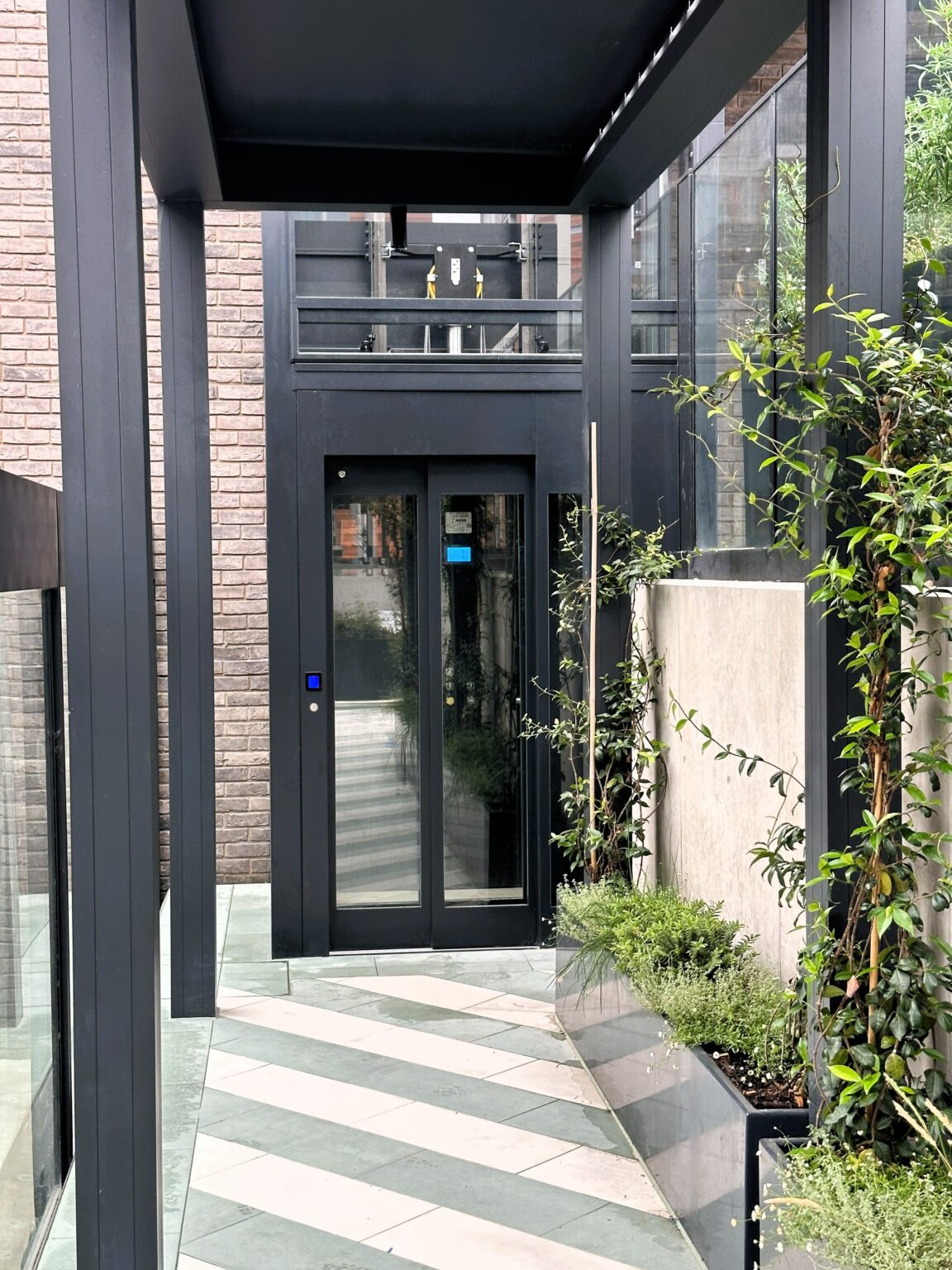 Glass Lifts | Bespoke Scenic Lifts | Alliance Platform Lifts